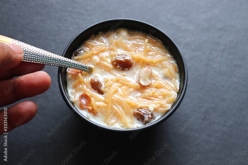 Fotografia do Stock: Sheer khurma/Semiya Kheer/Vermicelli Khir or kheer ...