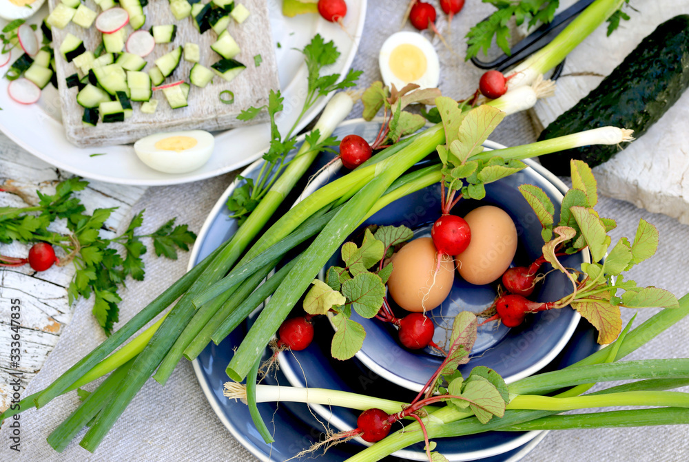 cebolinha verde com rabanete, ovo cozido - cozinhar salada primavera ...