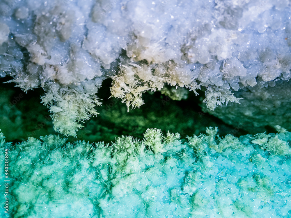 formaciones geológicas en una gruta o caverna Stock Photo | Adobe Stock