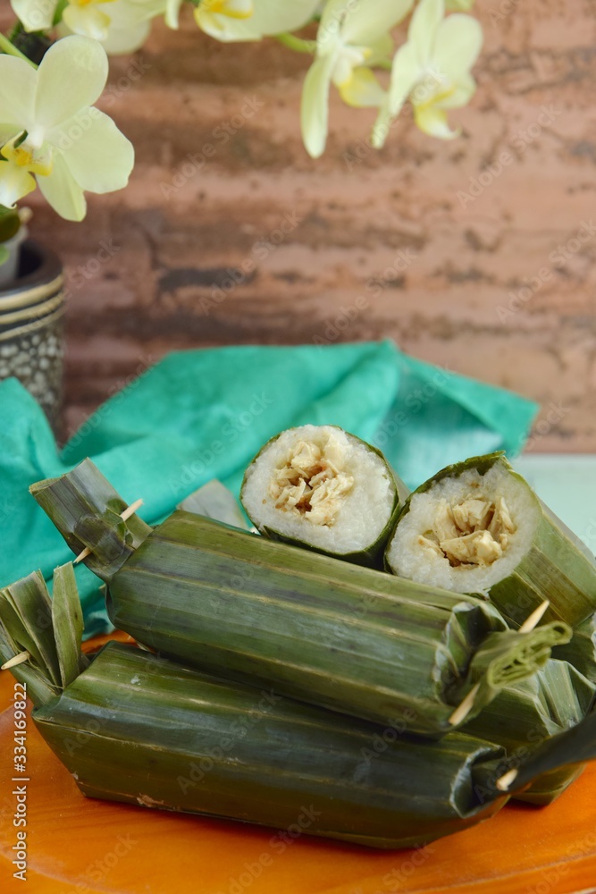 Lemper Ayam, Indonesian snack made of glutinous rice filled with ...