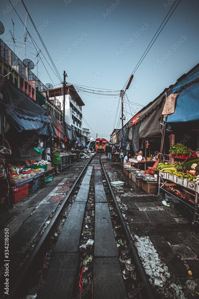 Train passing through famous food railway market in Mae klong, Bangkok ...