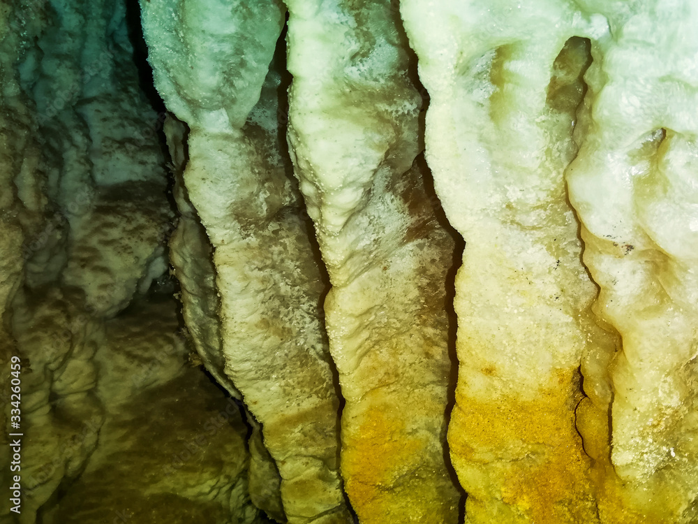 Foto de formaciones geológicas en una gruta o caverna do Stock | Adobe ...