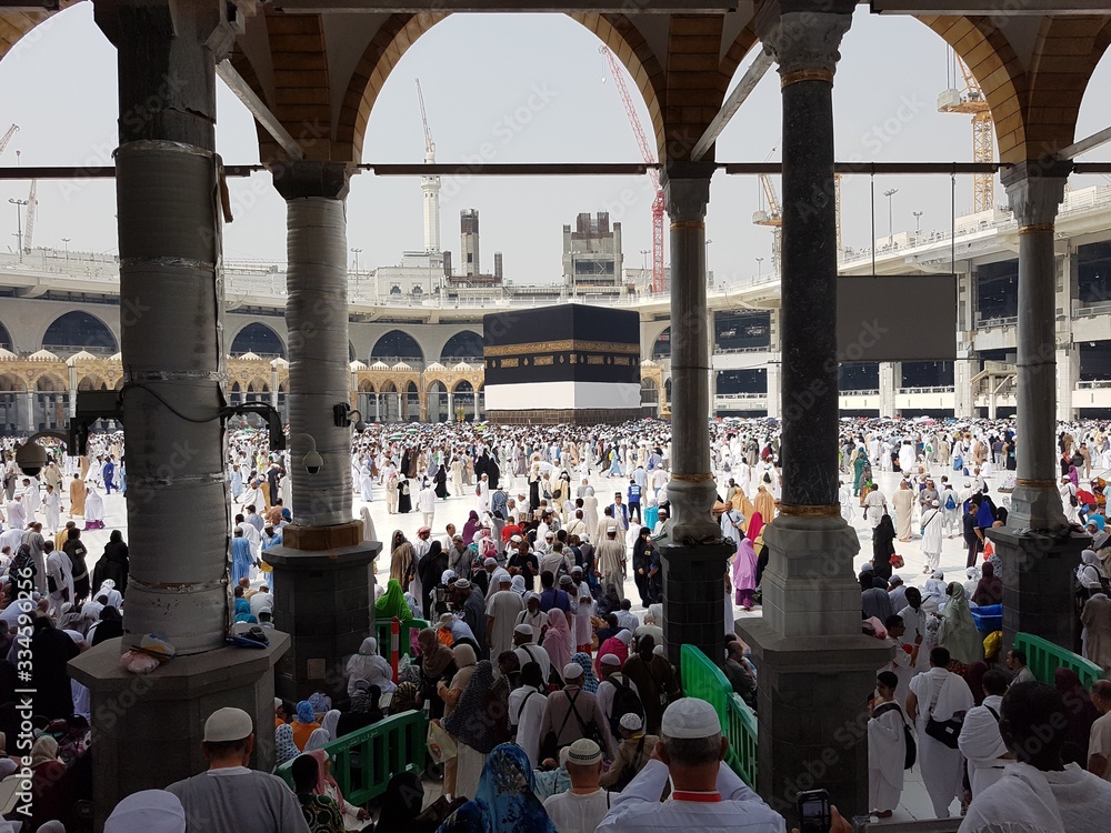 Foto de MECCA, SAUDI ARABIA, August 2019 - Muslim pilgrims from all ...