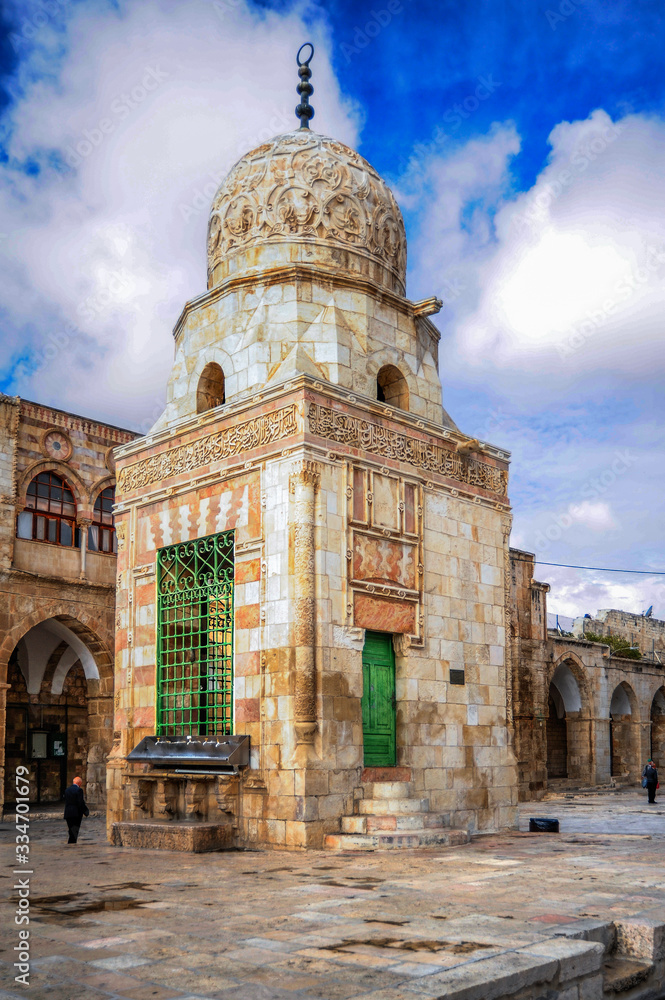 The mountain on which King Solomon erected the first temple to the One ...