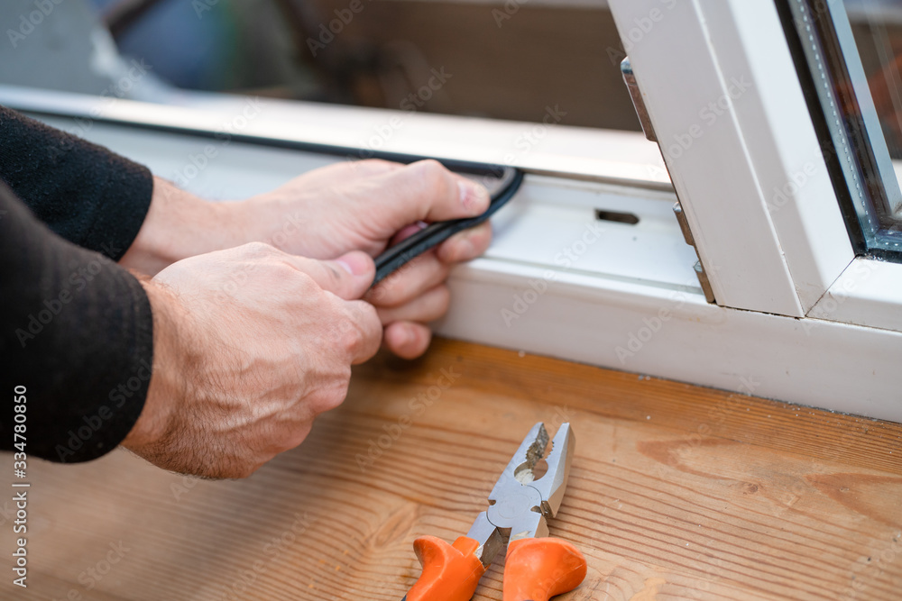 Professional master at repair and installation of windows, changes ...