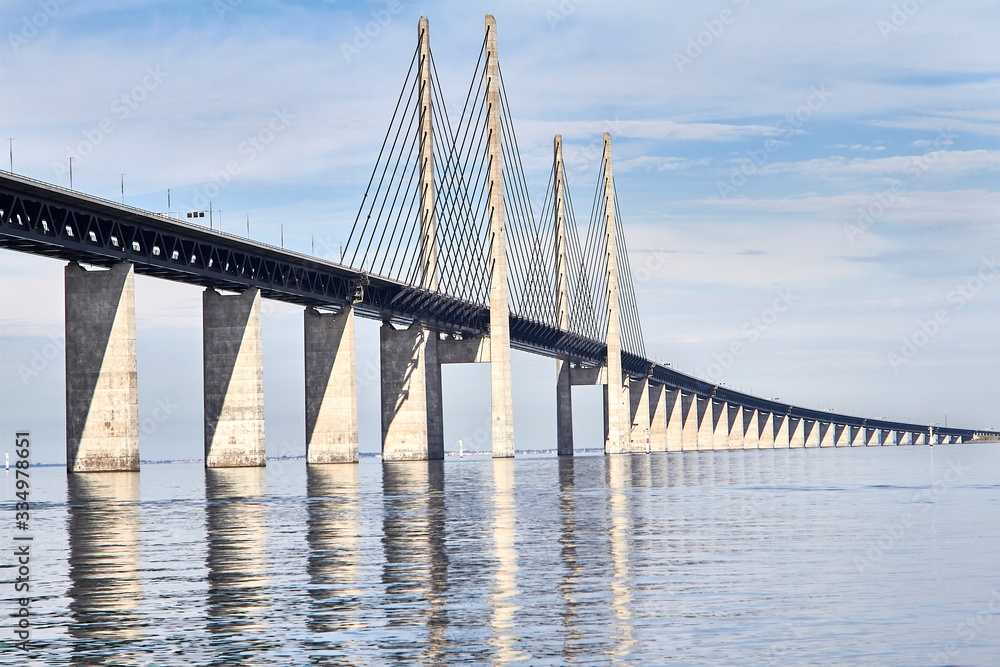 Öresund Bridge (Oresund Bridge) is a combined railway and motorway ...