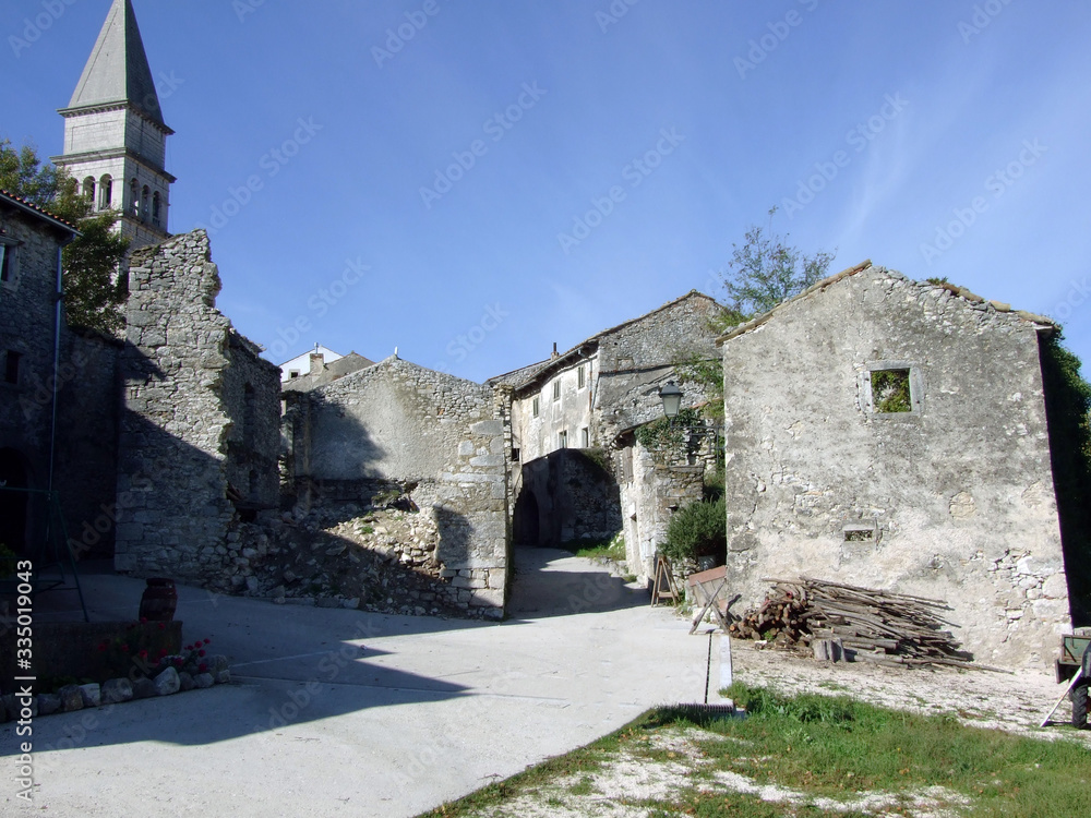 Old buildings and historic houses in the heart of Pican settlement ...