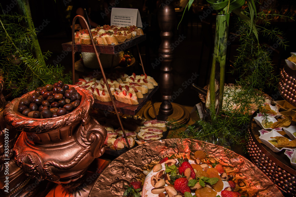 Graduation buffet, transforming and giving an extra harme to a prom ...