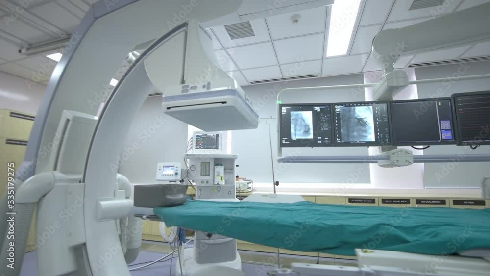 Overview of a big operating room will fully equipped surgical equipment ...