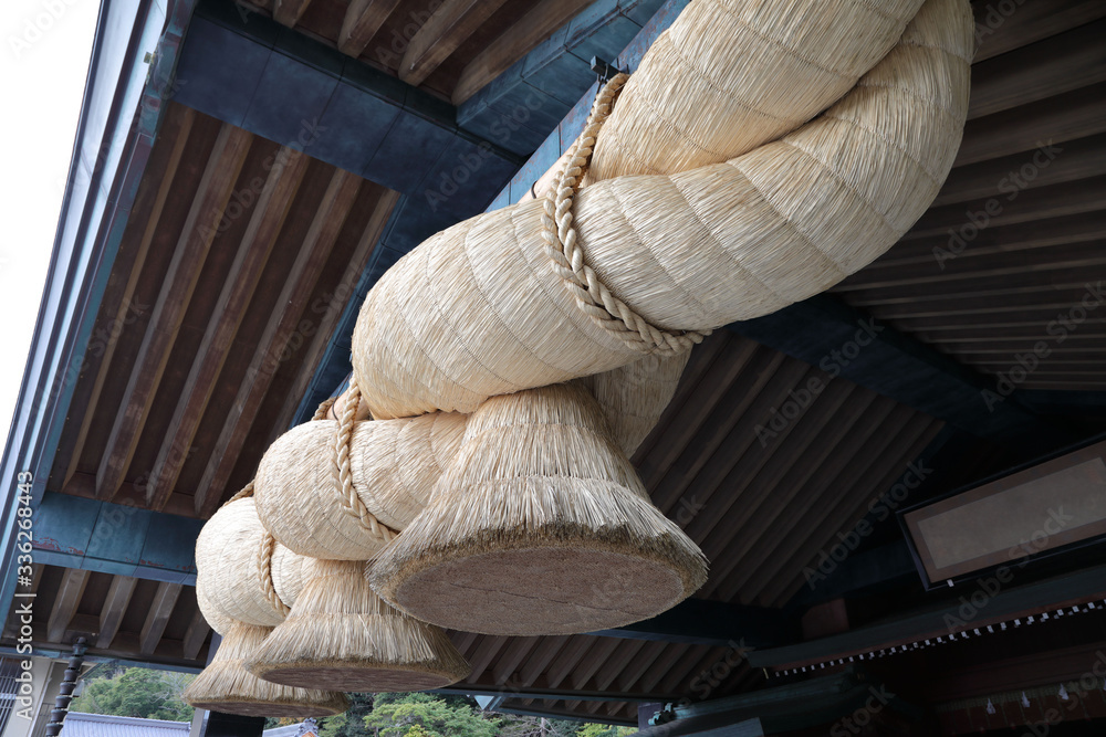Largest Shimenawa (Sacred Straw Rope) at Izumo-Taisha Shrine Shimane ...