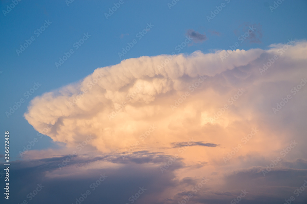 Close look at towering structure of Cumulonimbus capillatus cloud Stock ...