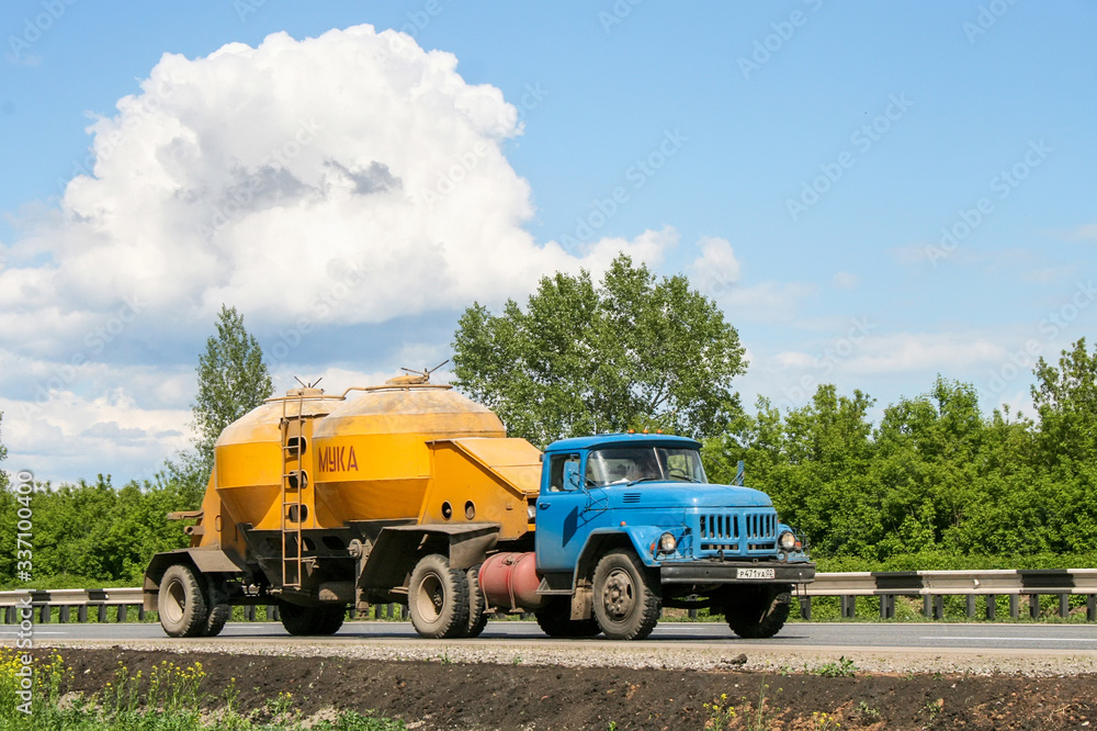 ZiL 130V Stock Photo | Adobe Stock