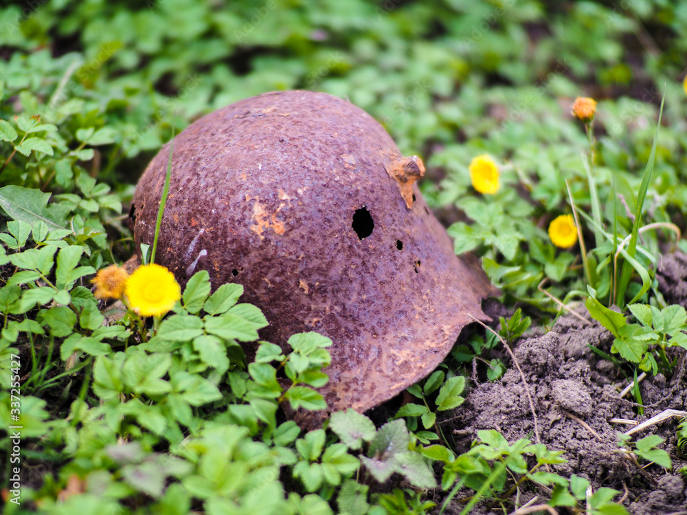 Wehrmacht Rusty M35 Helmet WWII Damaged By Bullets And Shrapnel. Metal ...