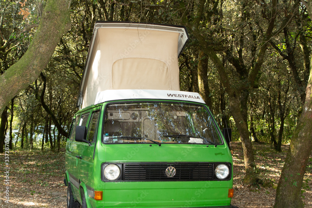 camper motorhome van fourgon combi camper vintage westfalia joker Stock ...