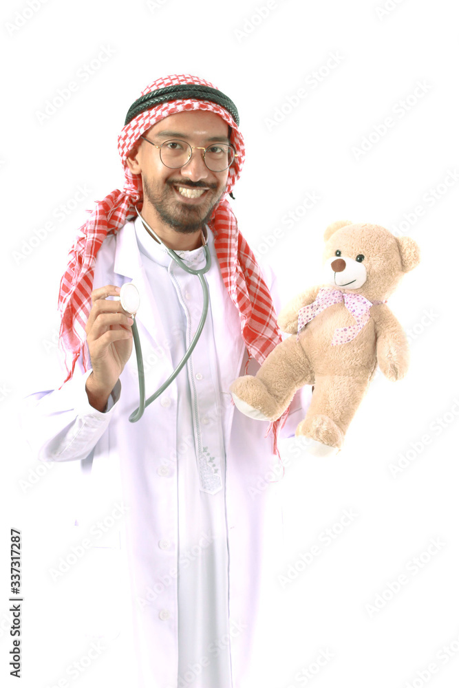 Arab man portrait wearing keffiyeh isolated on white background, muslim ...
