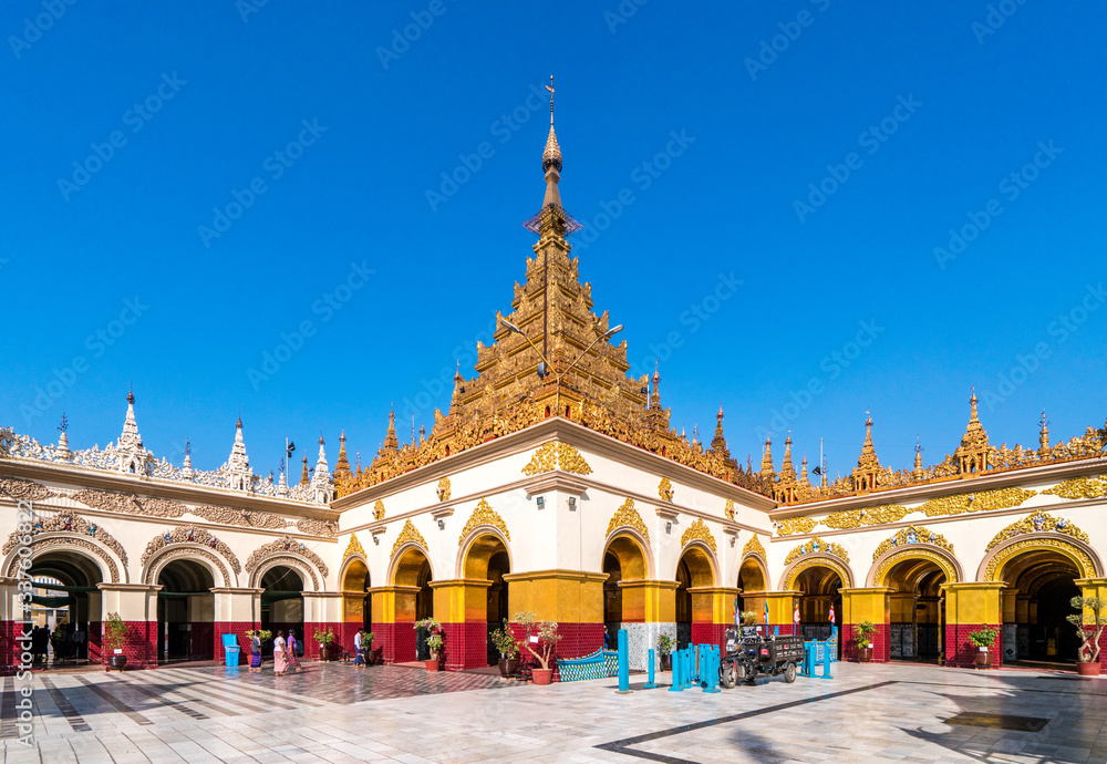 Golden Mahamuni Buddha Temple. Amazing architecture of Buddhist Temples ...