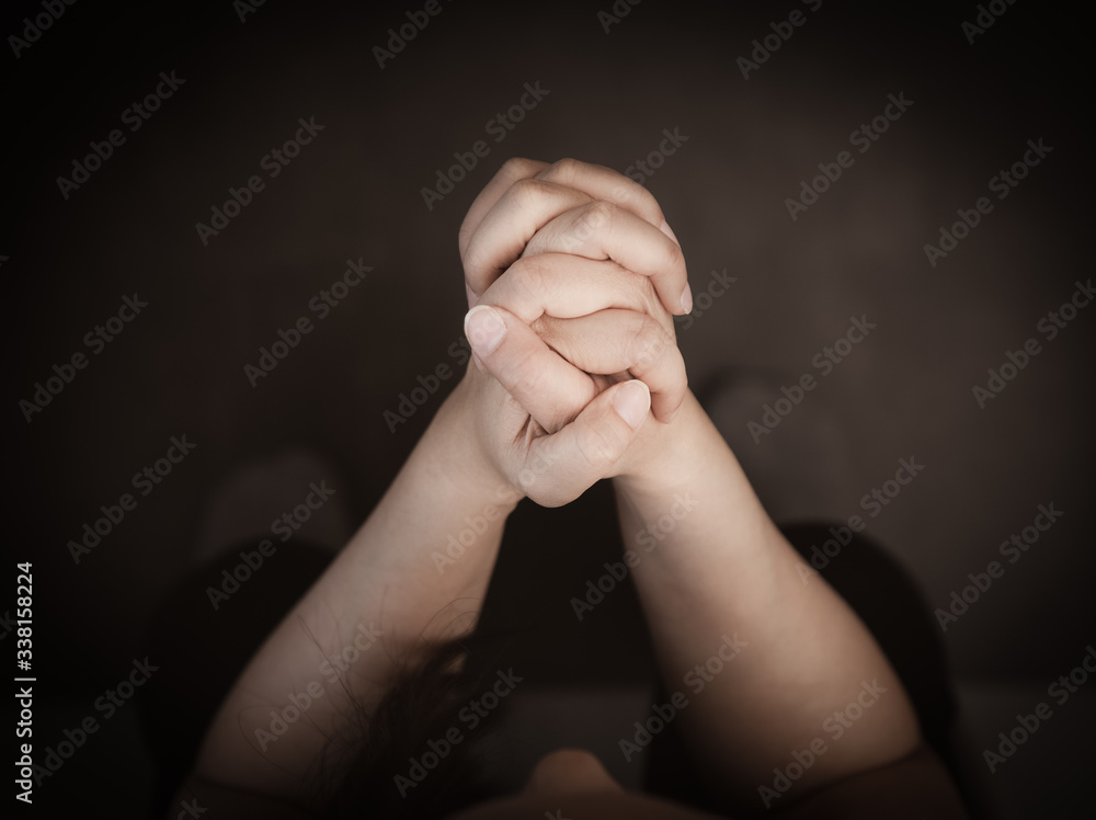 Woman's hand praying and worship to GOD Using hands to pray in ...