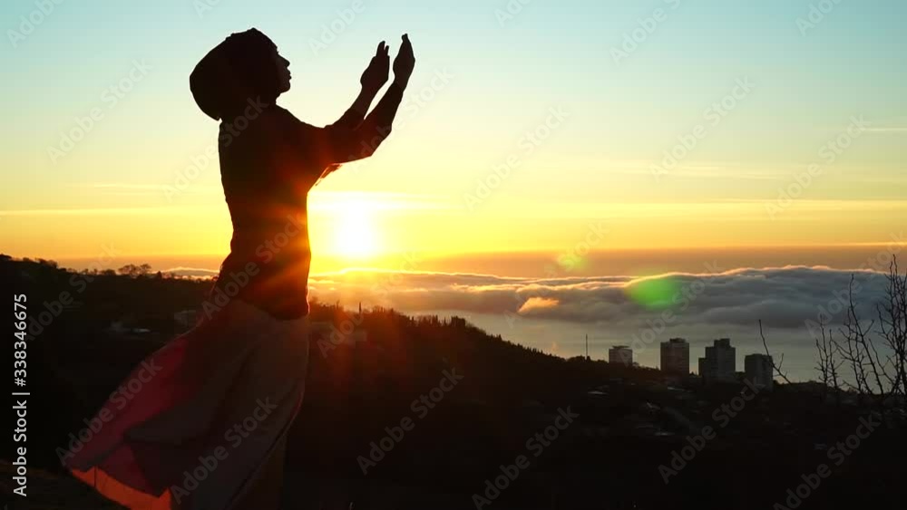Silhouette of Muslim women making Dua to Allah. The Holy month of ...