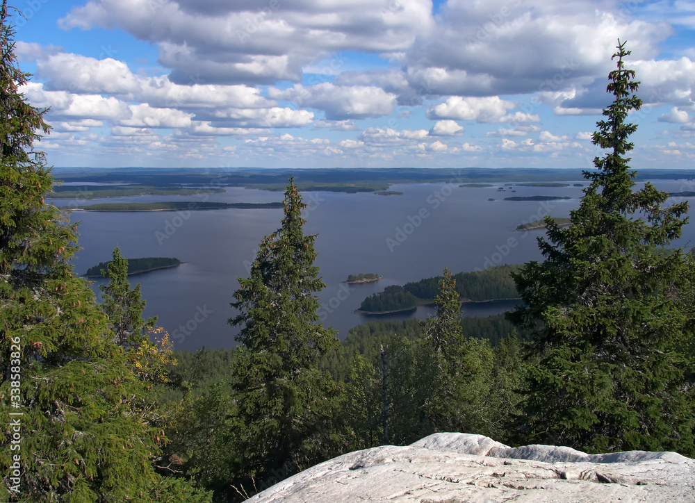 From the top of the mountain offers a picturesque view of a huge lake ...