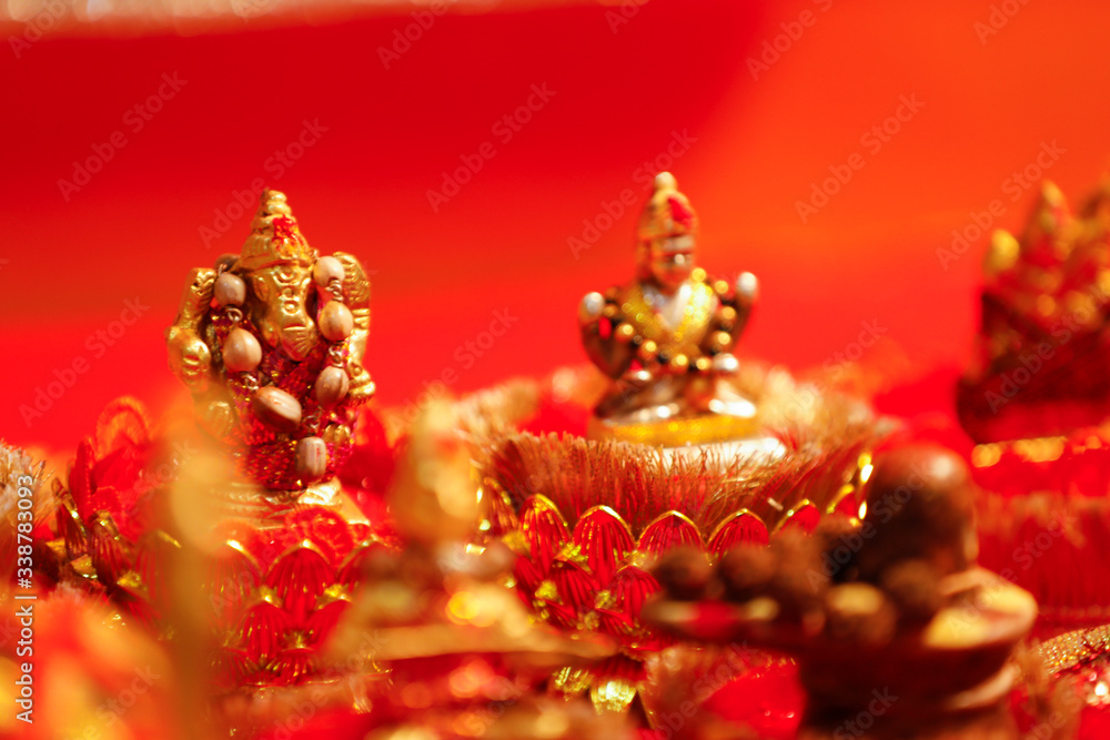 Hindu god small sculpture in indian wedding ceremony Stock Photo ...