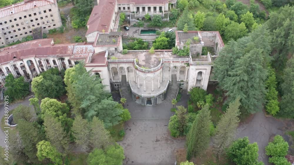 Video „The ruins of the old Soviet sanatorium, whose architecture which ...
