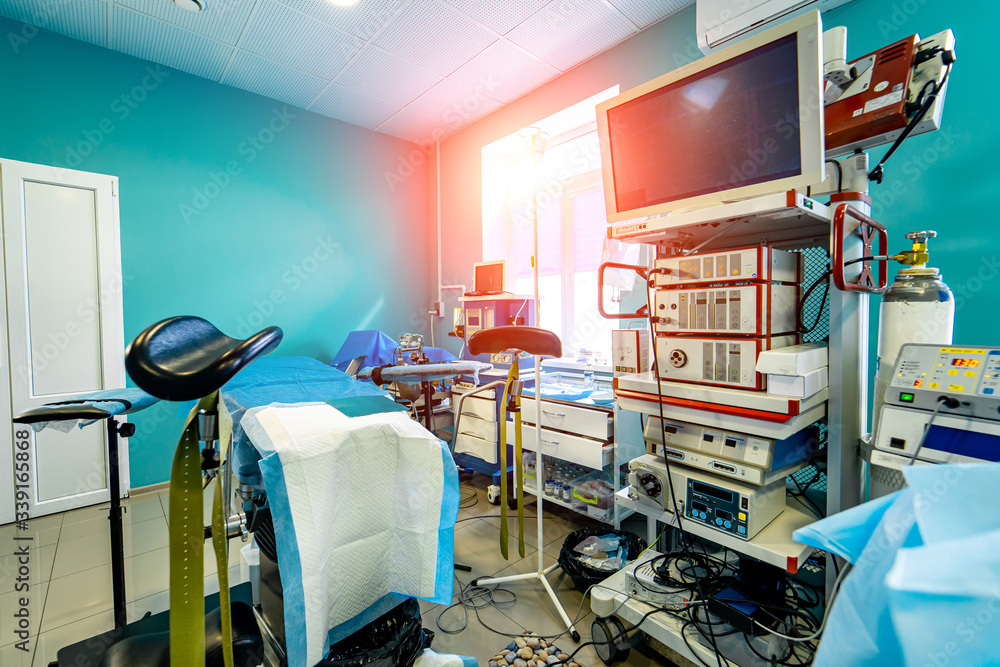 Artificial lung ventilation monitor in the intensive care unit. Nurse ...