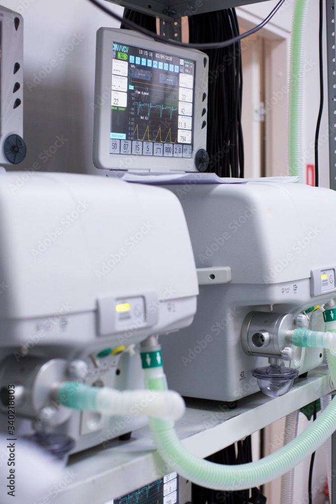 Apparatus for artificial lung ventilation. Rescue measures for severe ...