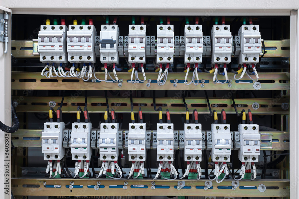 The phase circuit breaker is installed with the connection terminal in ...