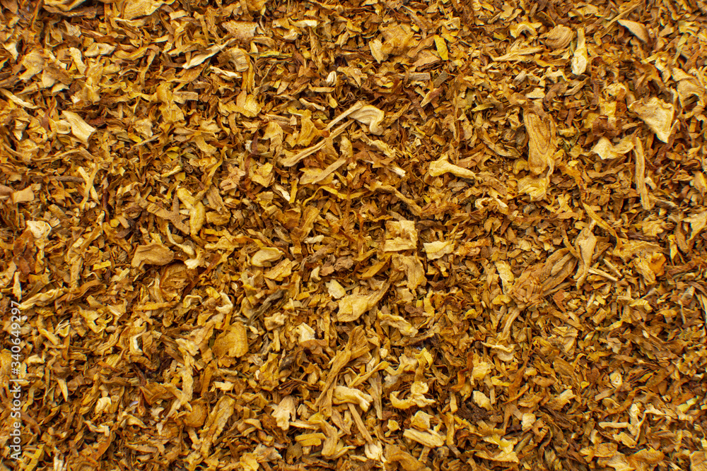 Tobacco texture. High quality dry cut tobacco big leaf close up ...