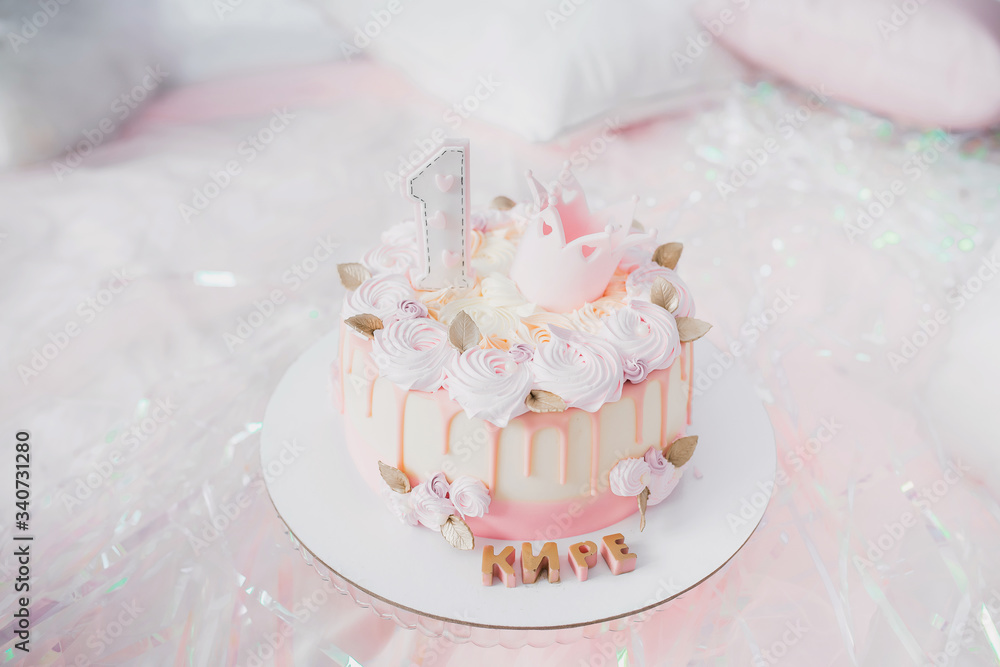 one year cake for a girl Stock Photo | Adobe Stock