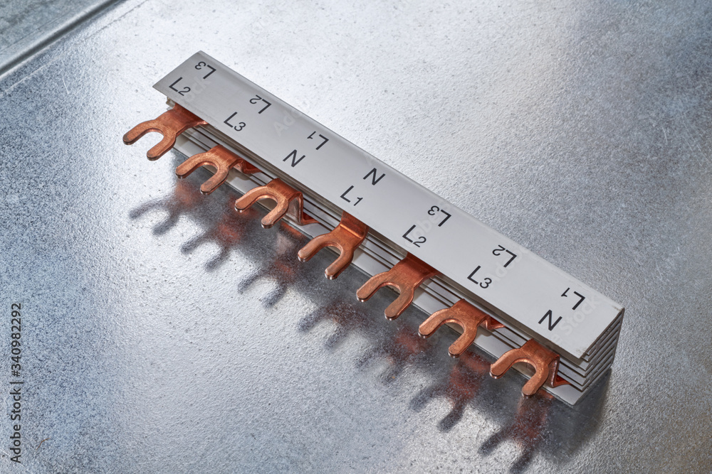 Foto de The busbar made of copper with a cutout in the form of a plug ...