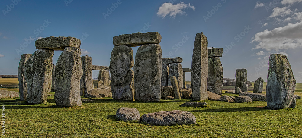 Stonehenge an ancient prehistoric stone monument. It was built anywhere ...