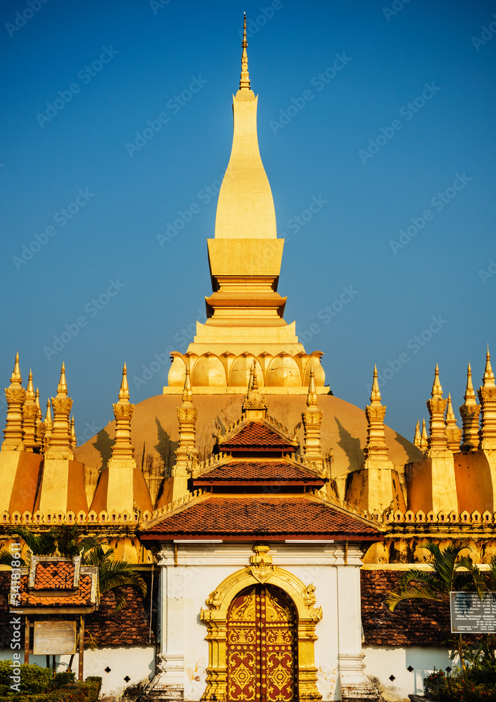 That Luang or Great Stupa, a buddhist monument in Vientiane, Laos ...