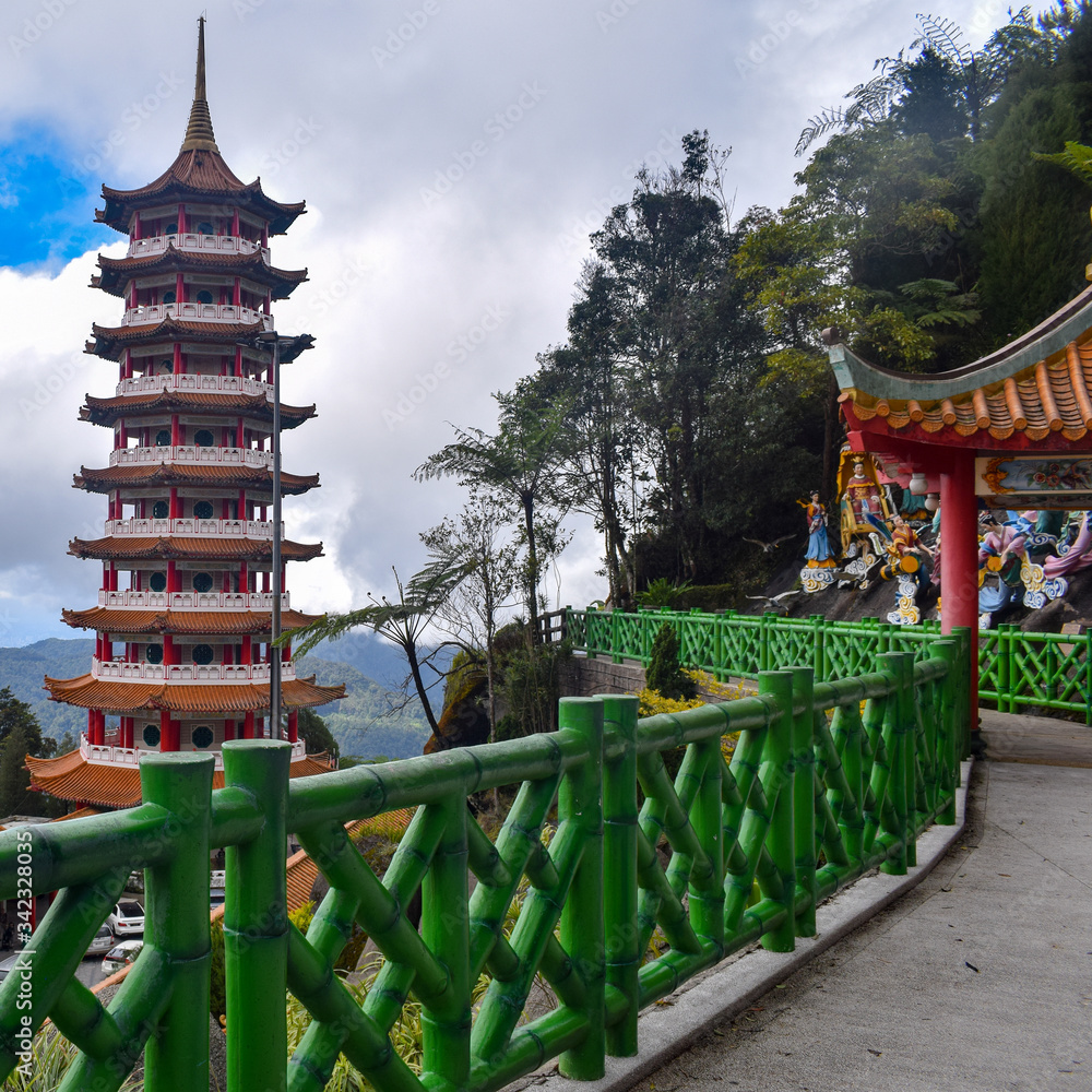 The Chin Swee Caves Temple is a Taoist temple in Genting Highlands ...