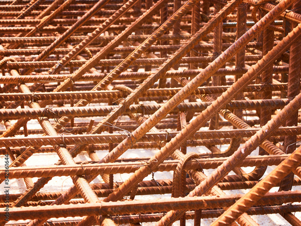 Metal reinforcement frame of a monolithic reinforced concrete structure ...