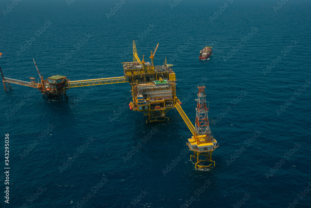 Offshore oil and gas extraction platform in the Gulf of Mexico. Stock ...
