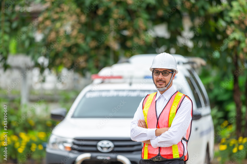 Rescuers are preparing rescuers and basic life-saving tools before ...