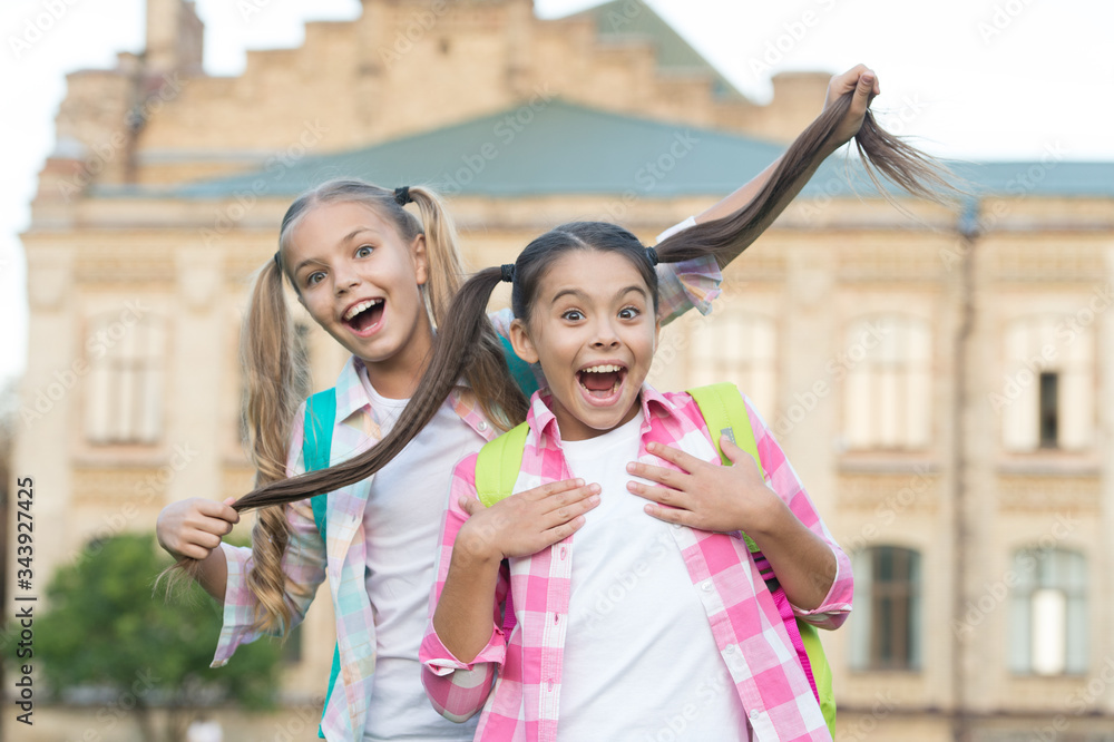 Summer learning ideas for kids. Happiness and joy. Smiling friends ...