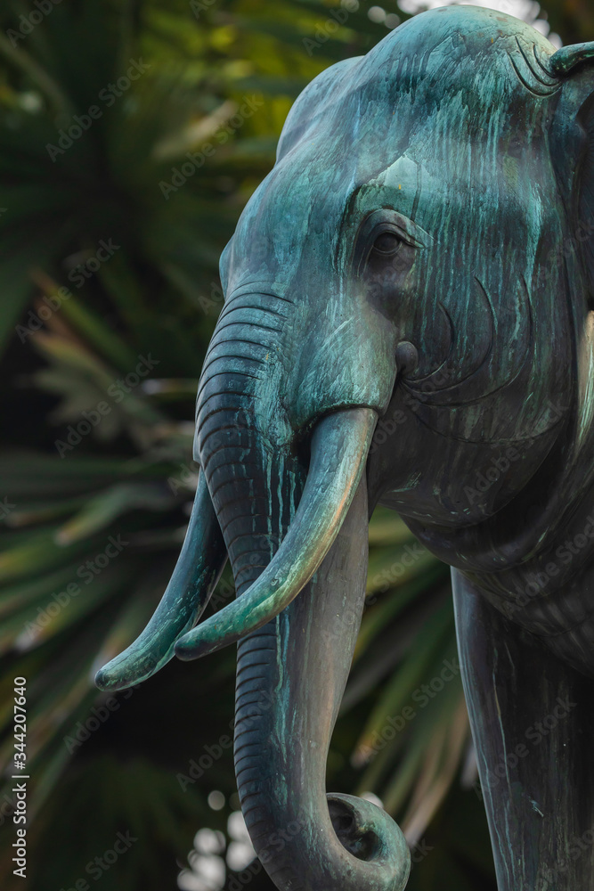 Foto de Jakarta, Indonesia - July 14, 2019: Close-up view of the bronze ...