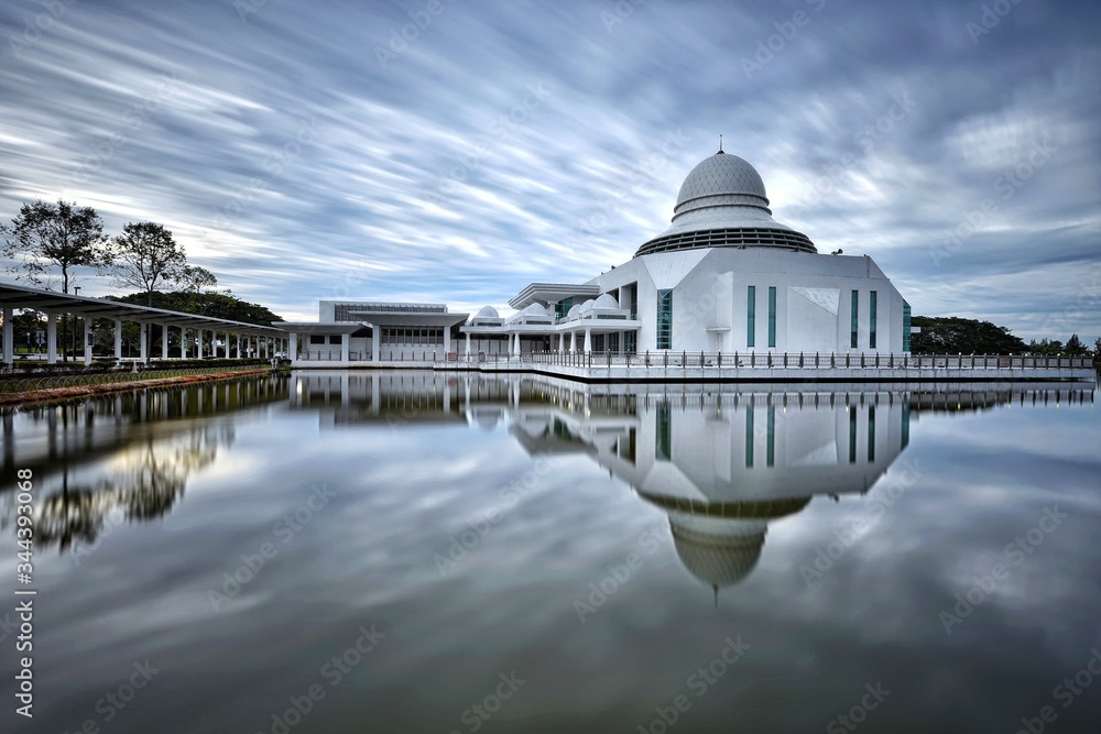 Annur mosque in Seri Iskandar, Perak. Beautiful mosque in Malaysia ...