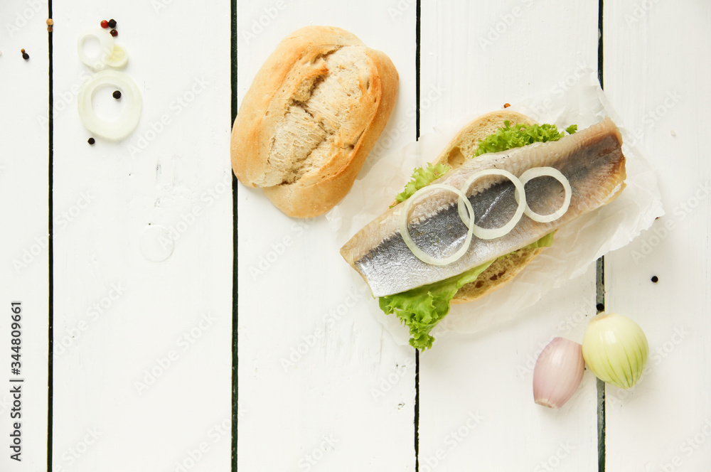 Matjeshering Matjesfilet Matjesbrötchen Fischbrötchen Fischsemmel ...