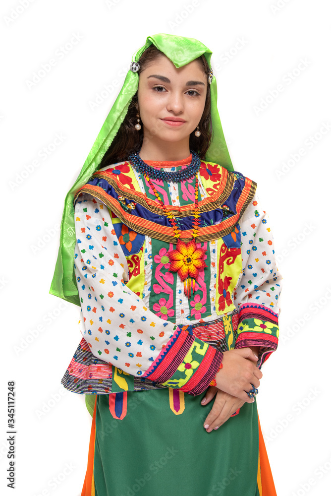 Poster adolecente latina, indigena con traje tipico de nayarit, niña ...