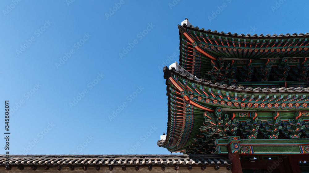 Some gate with roof & wall of the Joseon Dynasty palace, South Korea ...