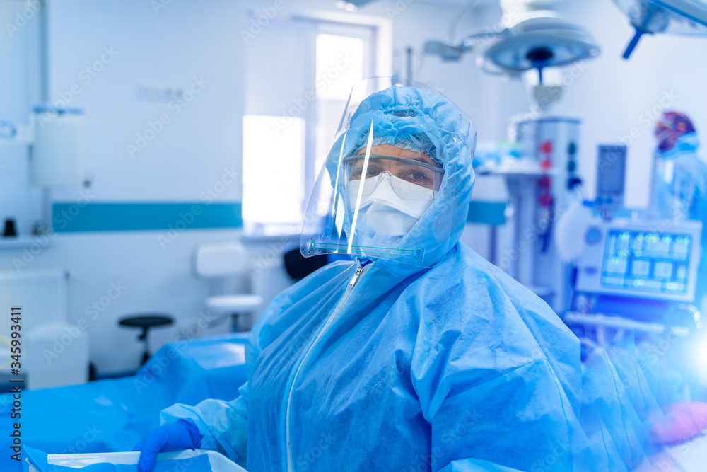 Coronavirus. Covid 19 infected patient in intensive care emergency room ...