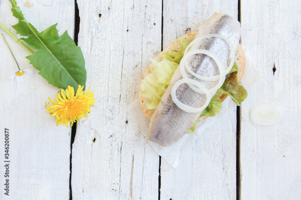 Matjes Brötchen Fischbrötchen Matjesbrötchen Matjesfiletbrötchen ...