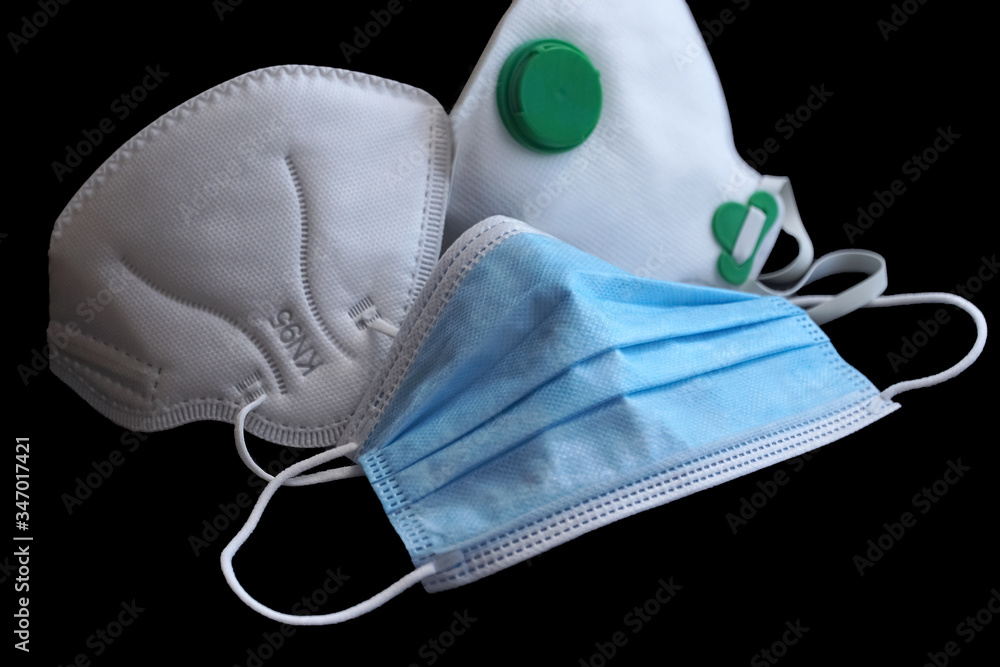 All the different types of disposable face masks: surgical mask, FFP2 ...
