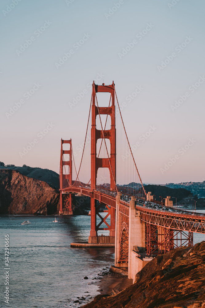 Photo of a gorgeous national monument and landmark Golden Gate Bridge ...
