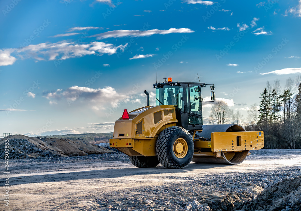Steam Roller Side View