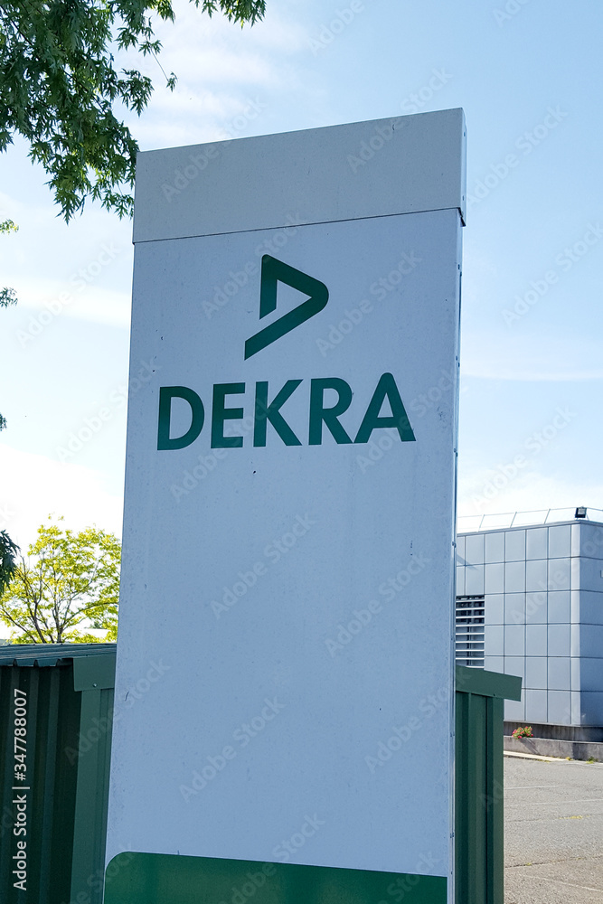 DEKRA logo sign vehicle inspection car workshop фотография Stock ...