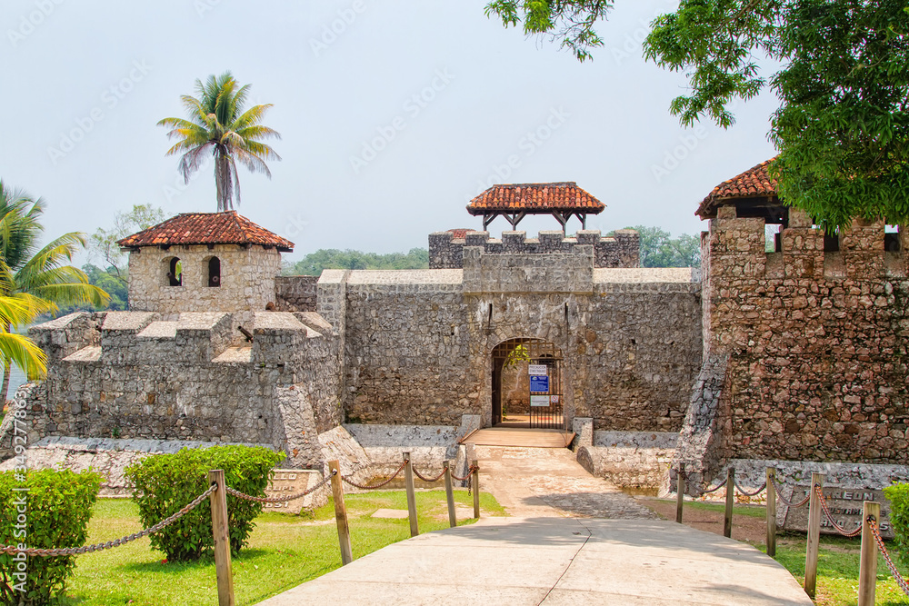 Castillo de San Felipe de Lara, Rio Dulce, Guatemala Stock Photo ...